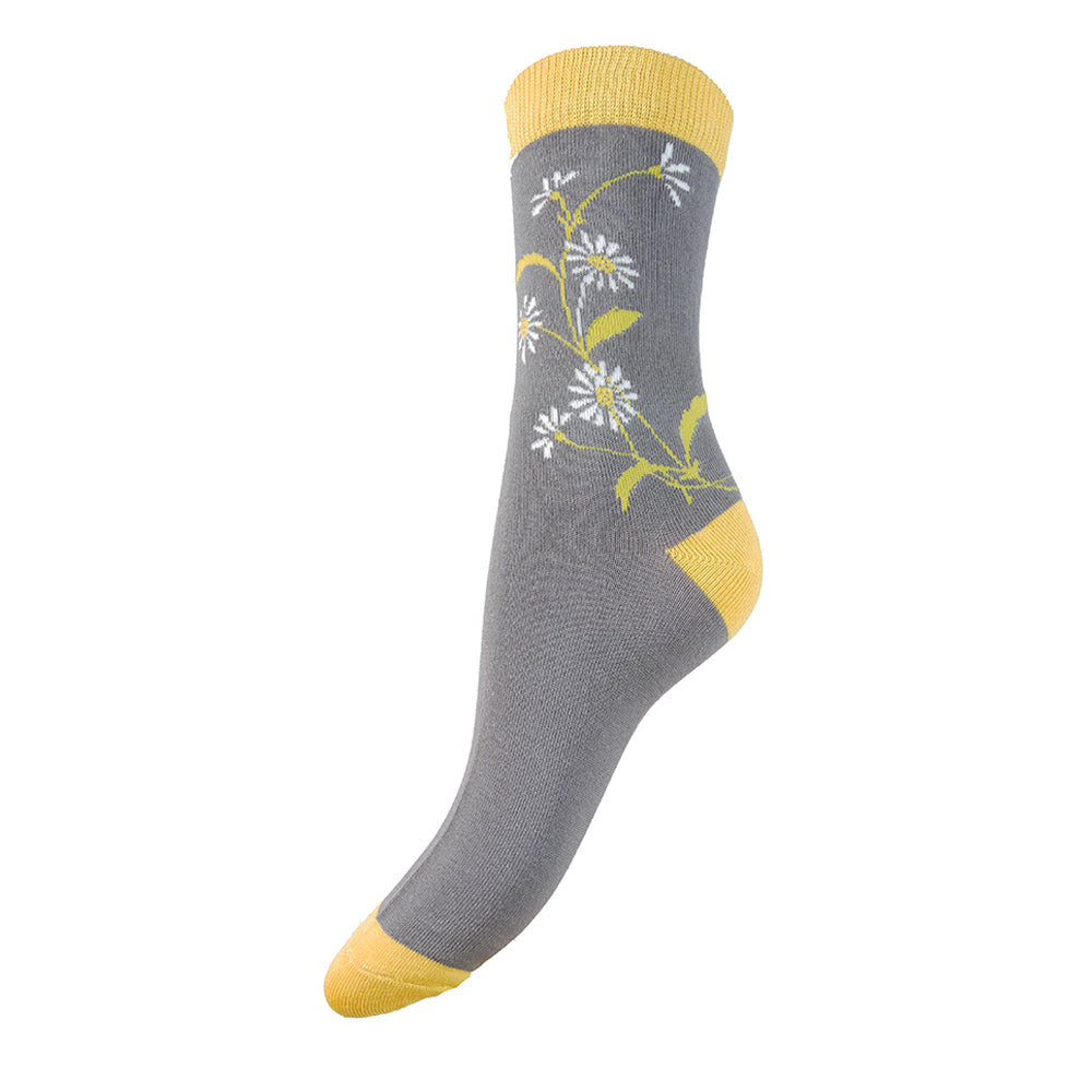 BS256 Grey flower sprig Bamboo socks – Gemjar Wholesale